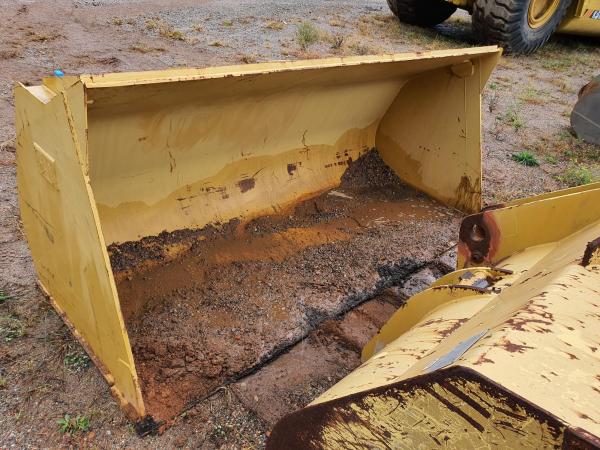 GP CAT BUCKET - Lucas Machinery