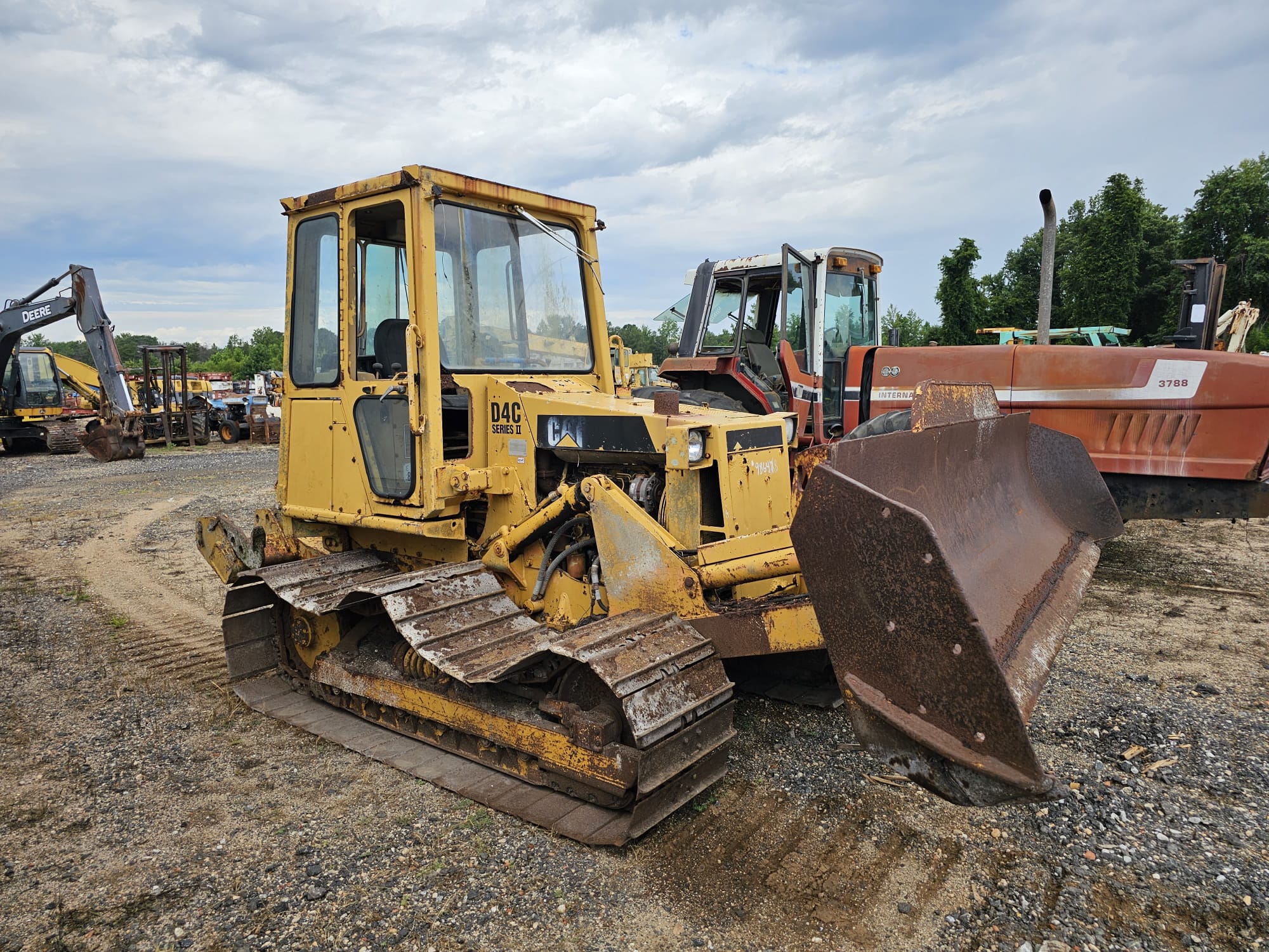 Bulldozers Archives - Lucas Machinery