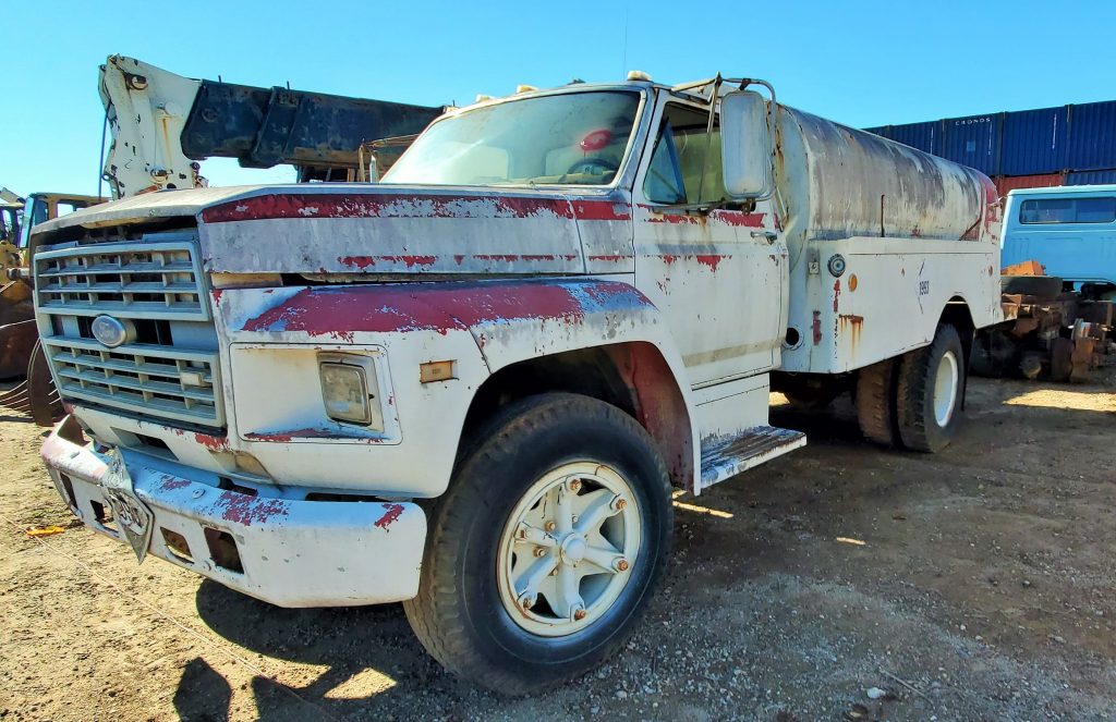 Trucks Archives - Lucas Machinery